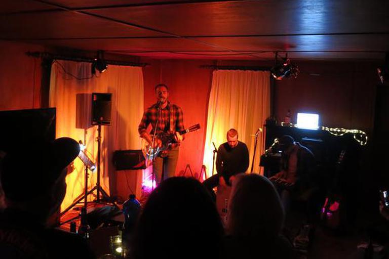 SofaConcerts venue | Stage Niederhalberg