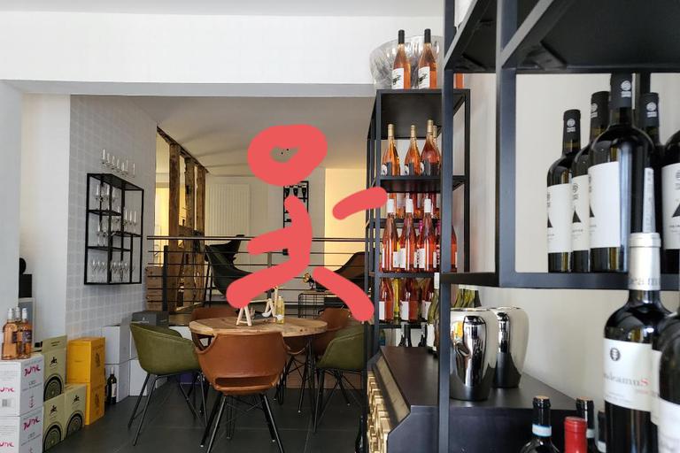 SofaConcerts venue | Best Friends Winebar